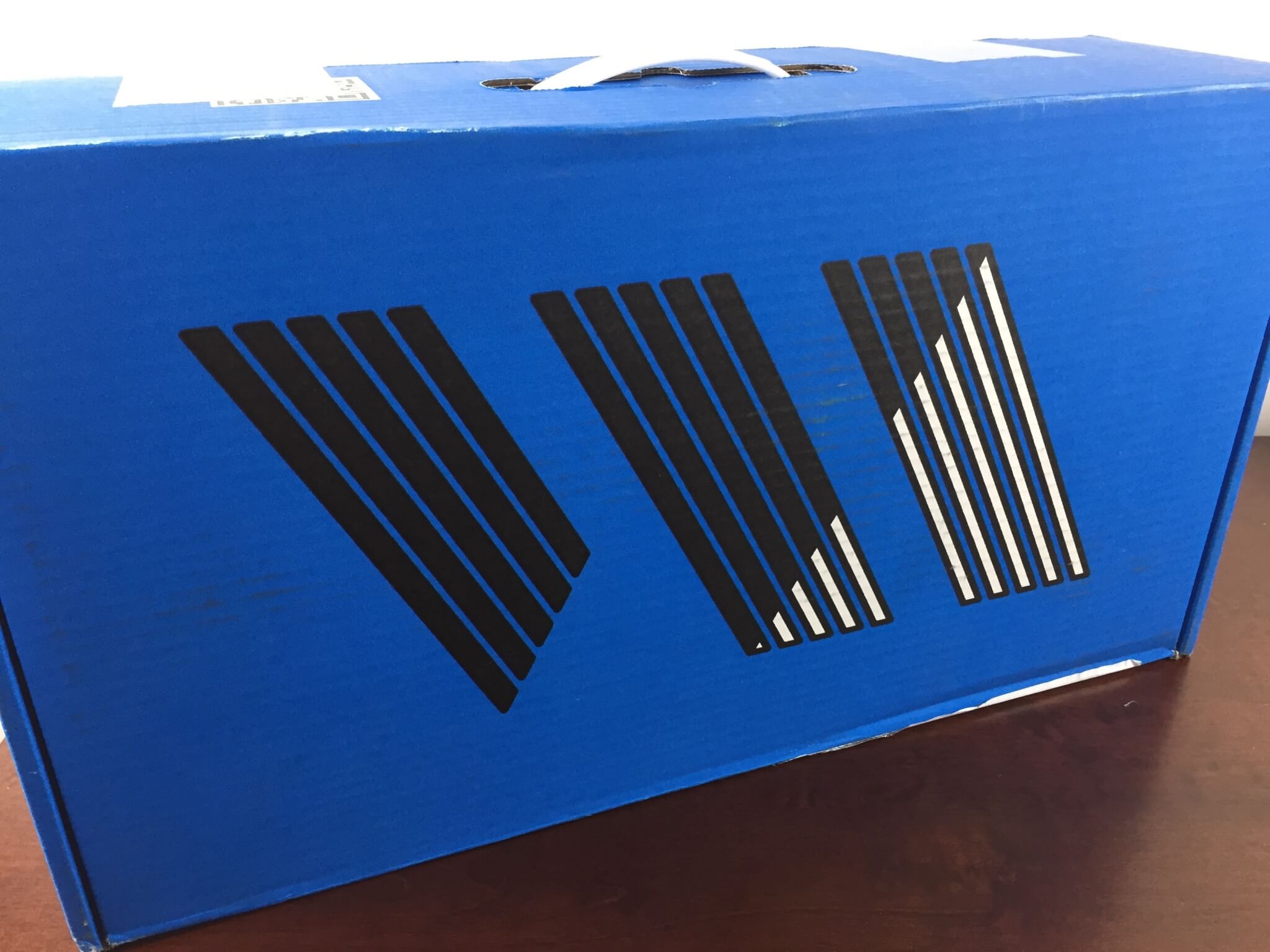 June 2015 Wine Awesomeness Review & Coupon - Hello Subscription